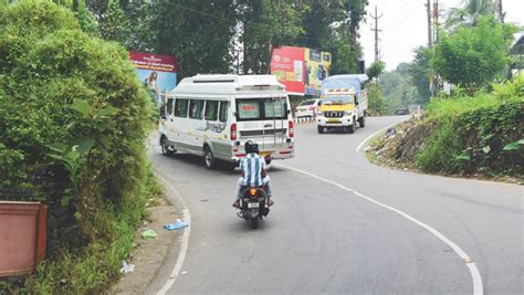ശ ബ രി മ ല പാ ത യി ൽ അ പ ക ടം ഒ ളി പ്പി ച്ച് അ ട്ടി വ ള വ് ക രി ങ്ക