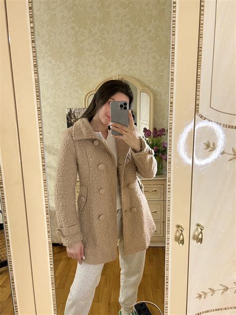 Пальто барашик — ціна 200 грн у каталозі Пальто Купити жіночі речі за доступною ціною на Шафі