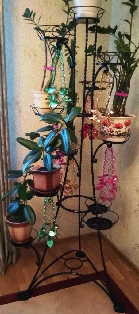 Підставка під вазони 900 грн Інші товари для дому Сарни на Olx