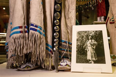 Native American Clothing A Look At Native American Beauty And Style