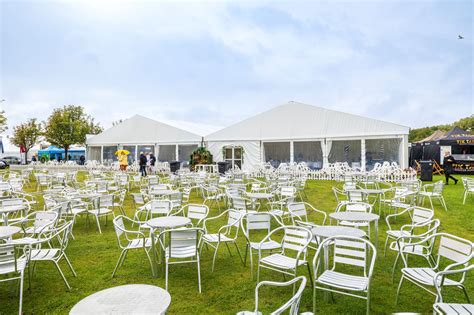 Marquee Hire Manchester I Flexible And Bespoke Solutions Field And Lawn