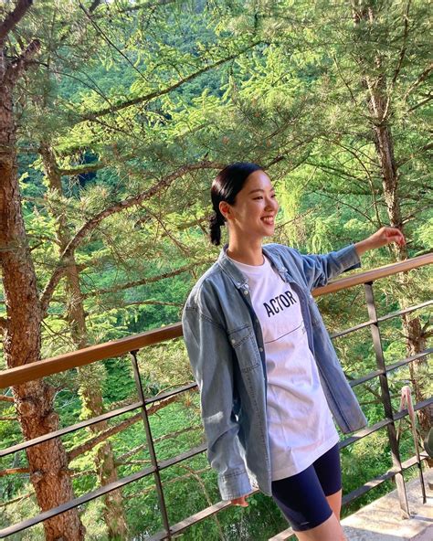 Jeon Yeo Been Heres All You Need To Know About The Glitch Star