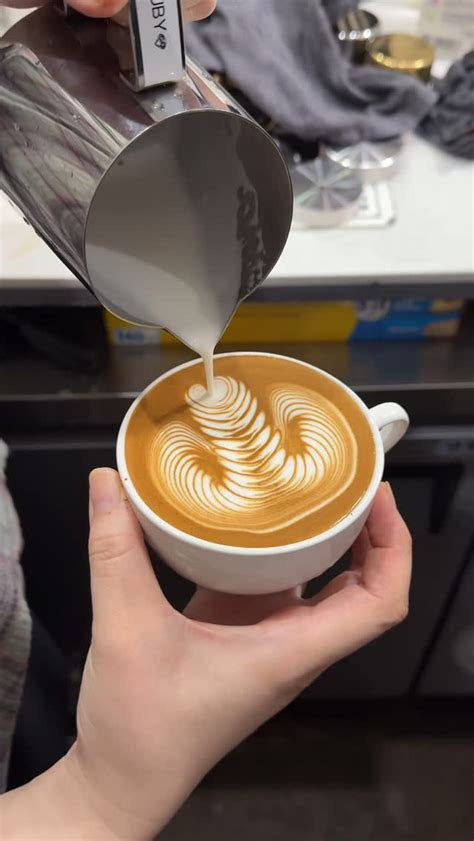 ♦️ Ruby 프리푸어 라떼작업실 로제타 전문 라떼아트 클래스 🌿 독학중인 분들께 강추 90분 원데이 솔루션 🌿 결하트 경험은 있지만 로제타에 도전해