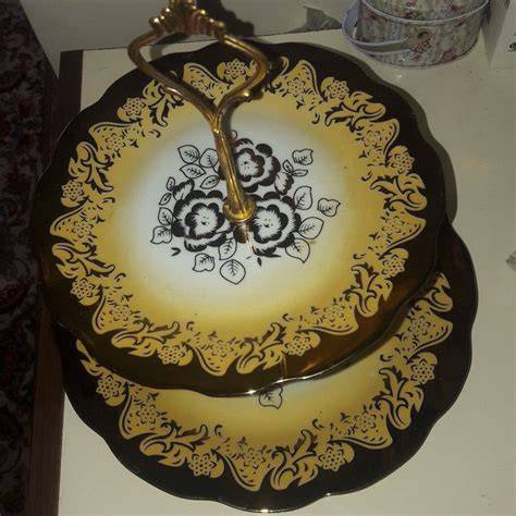 کمدا قیمت و خرید شیرینی خوری دوطبقه رنگ طلایی سایز متوسط