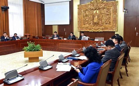 Live ТЭТГЭВРИЙН ЗЭЭЛИЙГ ТЭГЛЭХ ХУУЛИЙН ТӨСЛИЙГ ЭЗБХ ГООР ХЭЛЭЛЦЭЖ БАЙНА