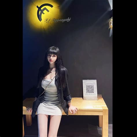 【ev女孩】性感黑髮甜心「朵菈dora」，清涼比基尼秀「兇猛美乳細腰」比例太惹火！ Ev撲克官網