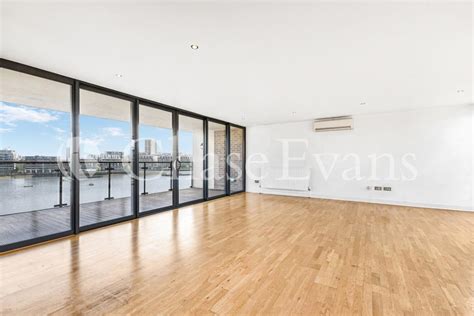 Boatyard Apartments Ferry Street 3 Bed Duplex £900 000