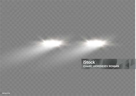 자동차 헤드라이트 투명 한 어둠의 배경에 고립의 라운드 광선의 현실적인 백색 발광 디자인을 위한 벡터 밝은 기차 조명입니다 쉽게 조명 플래시입니다 벡터 일러스트 레이 션