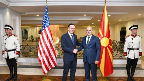 Ако нема уставни измени тоа ќе биде загрижувачки чекор за НАТО сојузниците