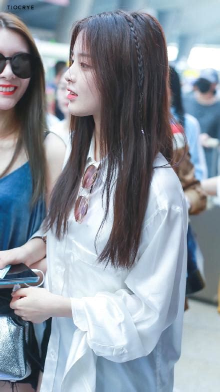 火箭少女101合體現身 孟美岐捂臉偷瞄楊超越甜美吳宣儀大揮手撩發 每日頭條