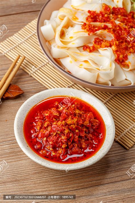 剁椒酱拌面图片素材下载 食品餐饮素材下的小吃美食图片素材 汇图网