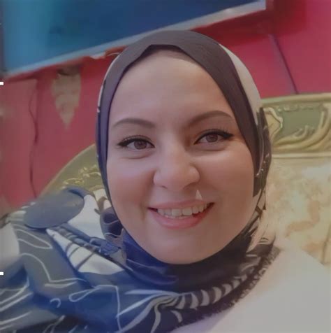 سماح ملكة في بيتها ومطبخها