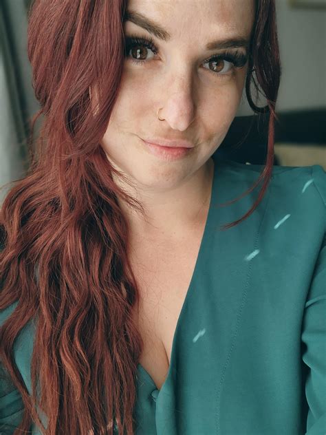 Red And Green Is Always My Favorite R Redheadbeauties