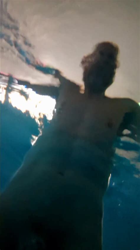 Naked Pool Fun Thisvid Com