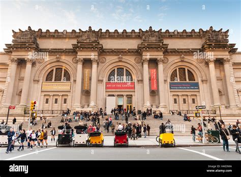 Metropolitan Museum Of Art Entrance
