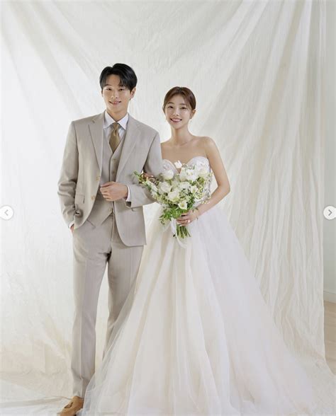 아이웨딩 브랜드 화보 웨딩 포즈 꿈의 결혼식 웨딩드레스