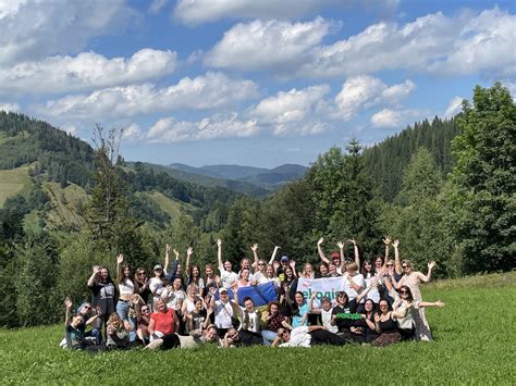 Повага Кампанія проти сексизму в медіа та політиці Чи можна використовувати тему гендеру в
