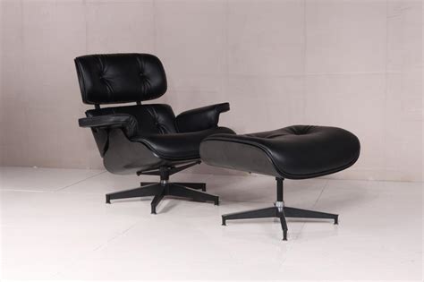 Кресло Eames Lounge Chair & Ottoman черная кожа/черный орех — dream-loft