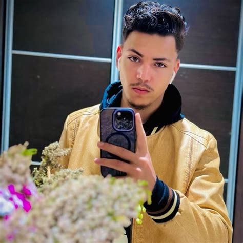 𝐘𝐚𝐡𝐘𝐚𝐗𝐱🖤🥷🏻 Yahyaesy • Threads Say More