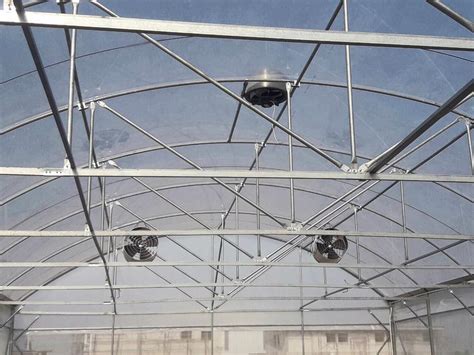 การติดตั้งพัดลมในโรงเรื โรงเรือน น็อคดาวน์ B C Greenhouse