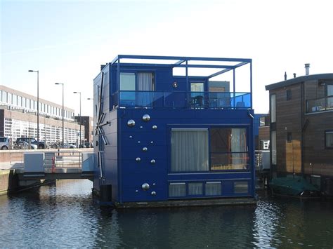 What Are The Disadvantages Of Floating Structures