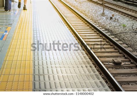 Tactile Markings Markings 1 510 Images Photos De Stock Objets 3d Et Images Vectorielles