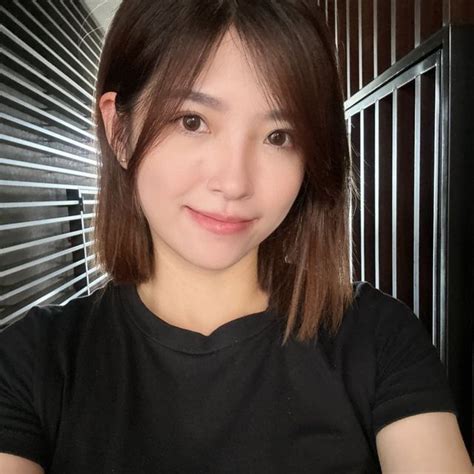 ᴸᵁᶜᴷᵞ ɴɪɴᴀ ᴄʜɪ Chi Lucky77 On Threads