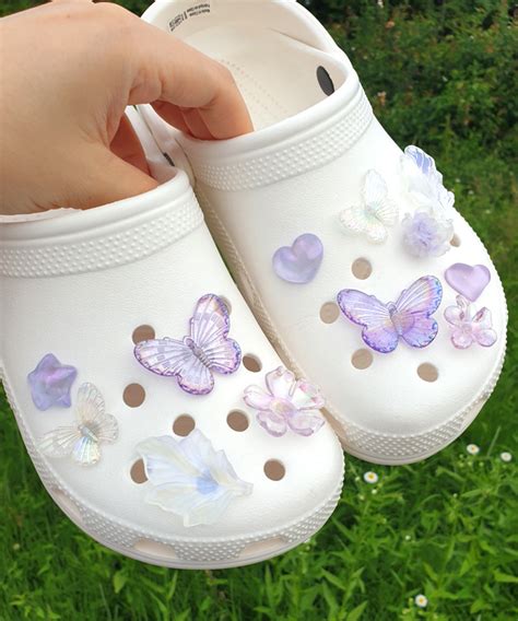 [12pcs 키링] 퍼플 요정의 숲 지비츠 세트 Set 나비 보라색 연보라 화이트 투명 오로라 홀로그램 펄 반짝이 하트 별 스타 나뭇잎 장미 플라워 꽃 꽃잎 왕나비 큰나비