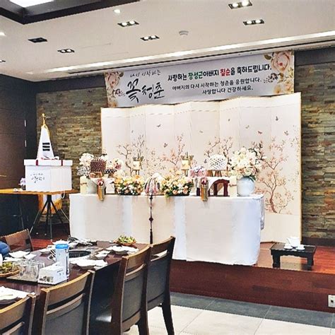 달코미파티칠순팔순출장상차림 1월 19일 상주 종달이와보릿단 어머니 팔순잔치 상차림입니다 직계가족분들과 어머님 형제분들이