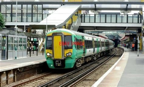 Photo Southern 377 Class Emu 377 701 At East Croydon £288 Picclick Uk