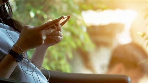 Social Media Screen Time Linked To Depression In Teens Study Says ABC News