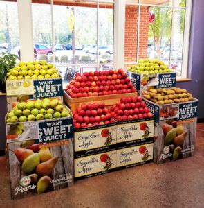 Display1 SugarBee Apples