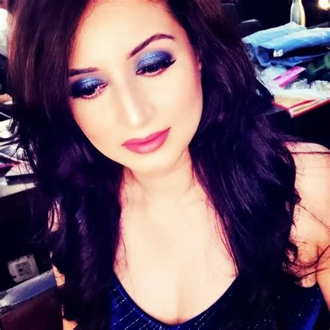 Suhel🧿 Vlinder On Her Shoulder • Threads Say More