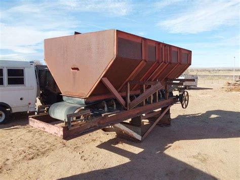 Hopper Feeder Jandj Auctioneers Llc