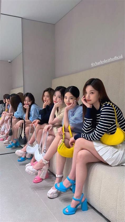 Itzy Group Photo