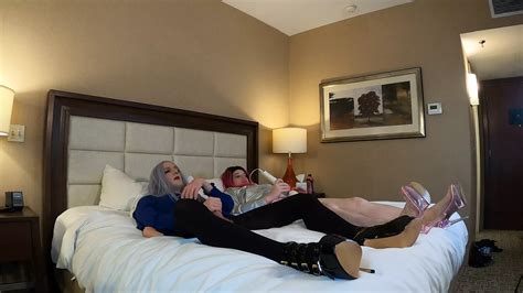 Mulheres Trans Gostosas Usando Brinquedos E Se Masturbando XHamster