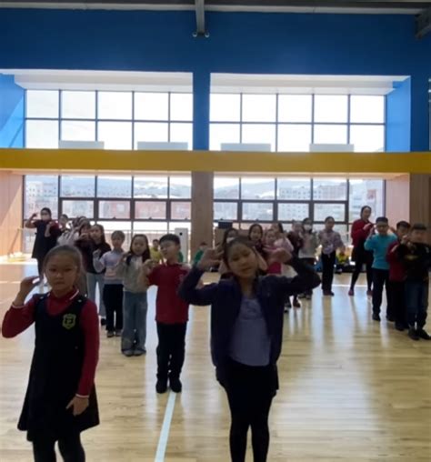 3р ангийн сурагчдын маань “happy Day” сурагчид бие биетэйгээ танилцах өдөрлөг амжилттай зохион