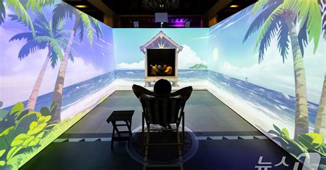 피카츄와 훌라춤을…롯데월드 포켓몬 썸머 페스타 연다