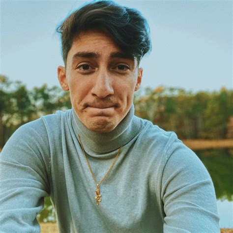 About Joshua Lee Medium