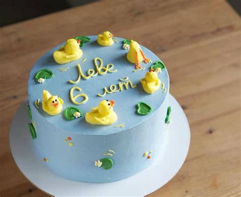 Торт с желтыми утятами Sweet 16 Birthday Cake Spring Cake Duck Cake