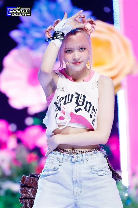 230323 Nmixx Lily Love Me Like This At M Countdown Kpopping