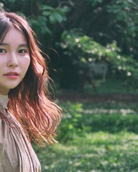 坂口有望さんのインスタグラム写真 坂口有望instagram「髪を切ろうか迷っている、もう少しで二十歳になるんです