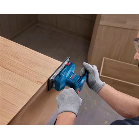 Bosch Gss20 18 เครื่องขัดกระดาษทราย ชนิดสั่น แบบสี่เหลี่ยมผืนผ้า 200w Heretools