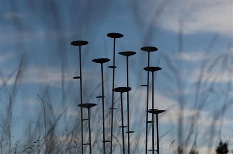 Metal Flowers Garden Decor Flower Cups Metal Sculpture Garden Stakes
