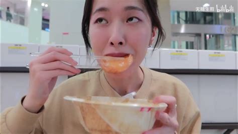 上海排名第一的日本超市，原价吃也不亏！晚间半价更要冲！鸡排便当稳赚不亏～关东煮的年糕意外好吃～照烧大鸡腿啃的太爽了！ Youtube