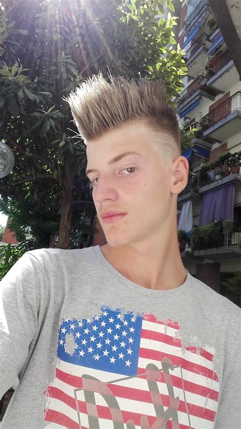 Irl Part 5 Polnareff Before Breaking His Legs R Goodanimemes