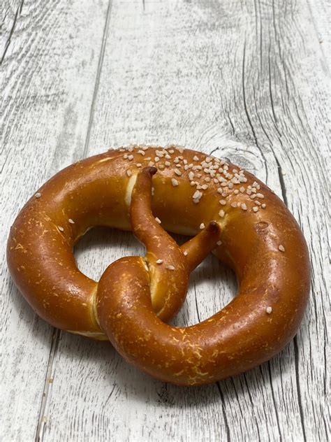 Salt Brezel King Of Cakes