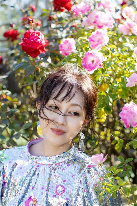 美しい人、浅香 唯「いつも宮崎なまりで落ちていたオーディション。スケバン刑事の時は『いいなまりだね』と言われて受かりました」 著名人