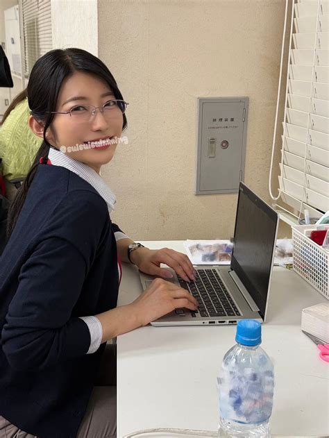 【新聞】【新人】（sdjs 307sod最強兵器！168公分大長腿女子社員解禁給男優插了！