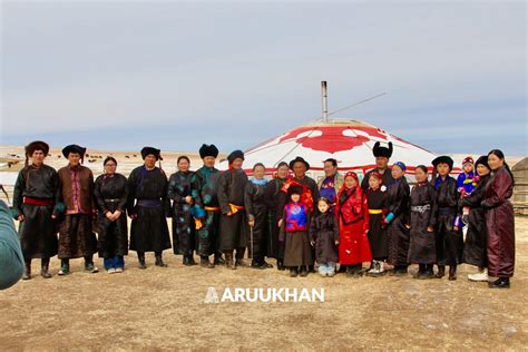 Aruukhan Mn НОРОВЛИН СУМЫН ТАВ ДАХЬ УЛСЫН АВАРГА ТӨРЛӨӨ Улсын аварга малчны шагнал бол төр нь